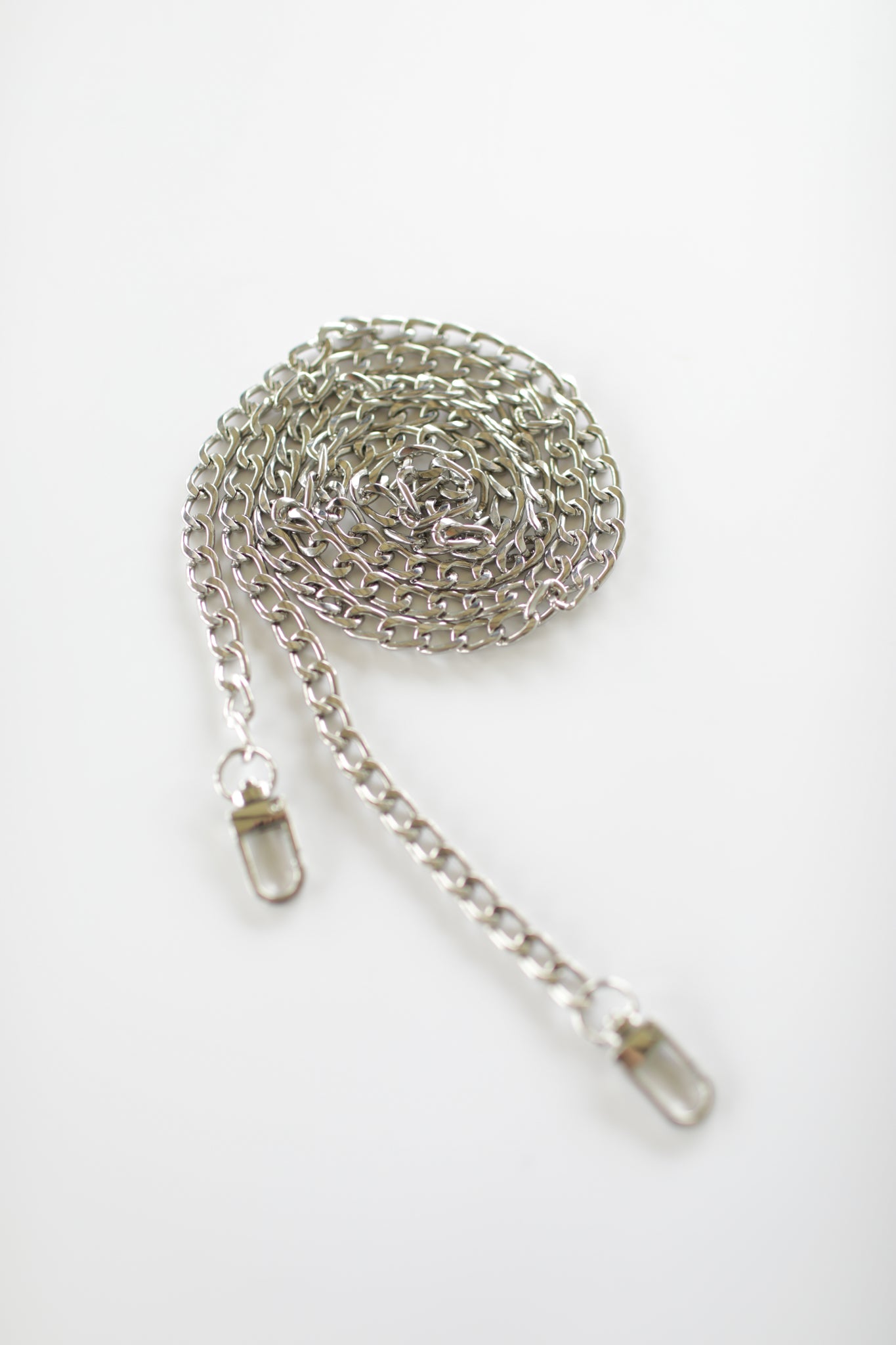 Silver Phone Chain – Yena